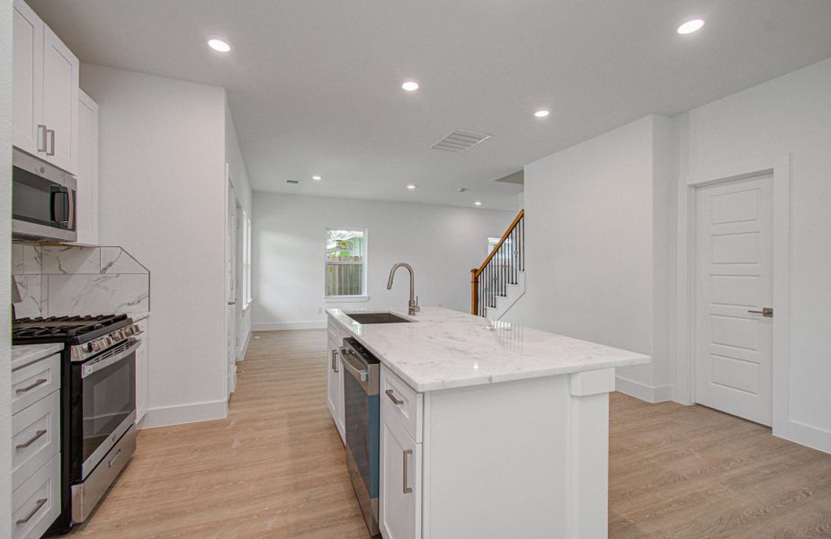 5011 Yellowstone Blvd, Houston, TX 77021 - New Construction Home