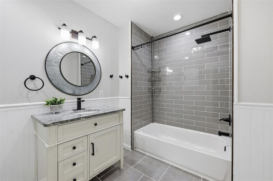 258 Spring Valley Cir, Azle, TX 76020 - New Construction Home