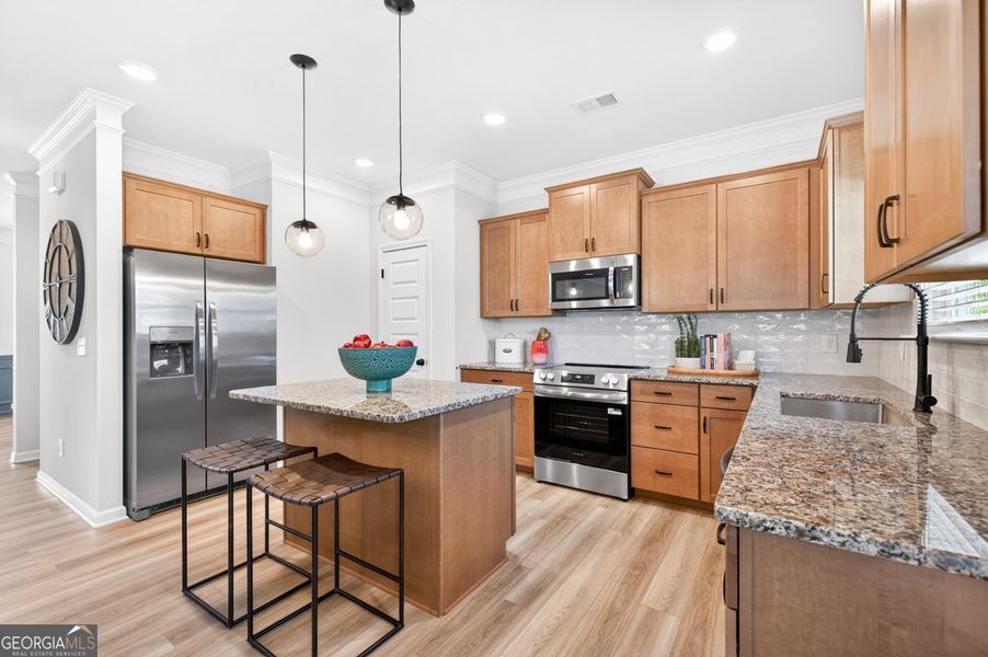 305 Southgate Dr, Warner Robins, GA 31008 - New Construction Home