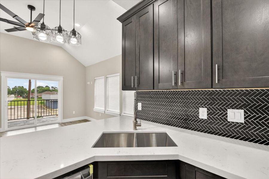 3434 Sunbeam St, Unit A, Houston, TX 77051 - New Construction Home